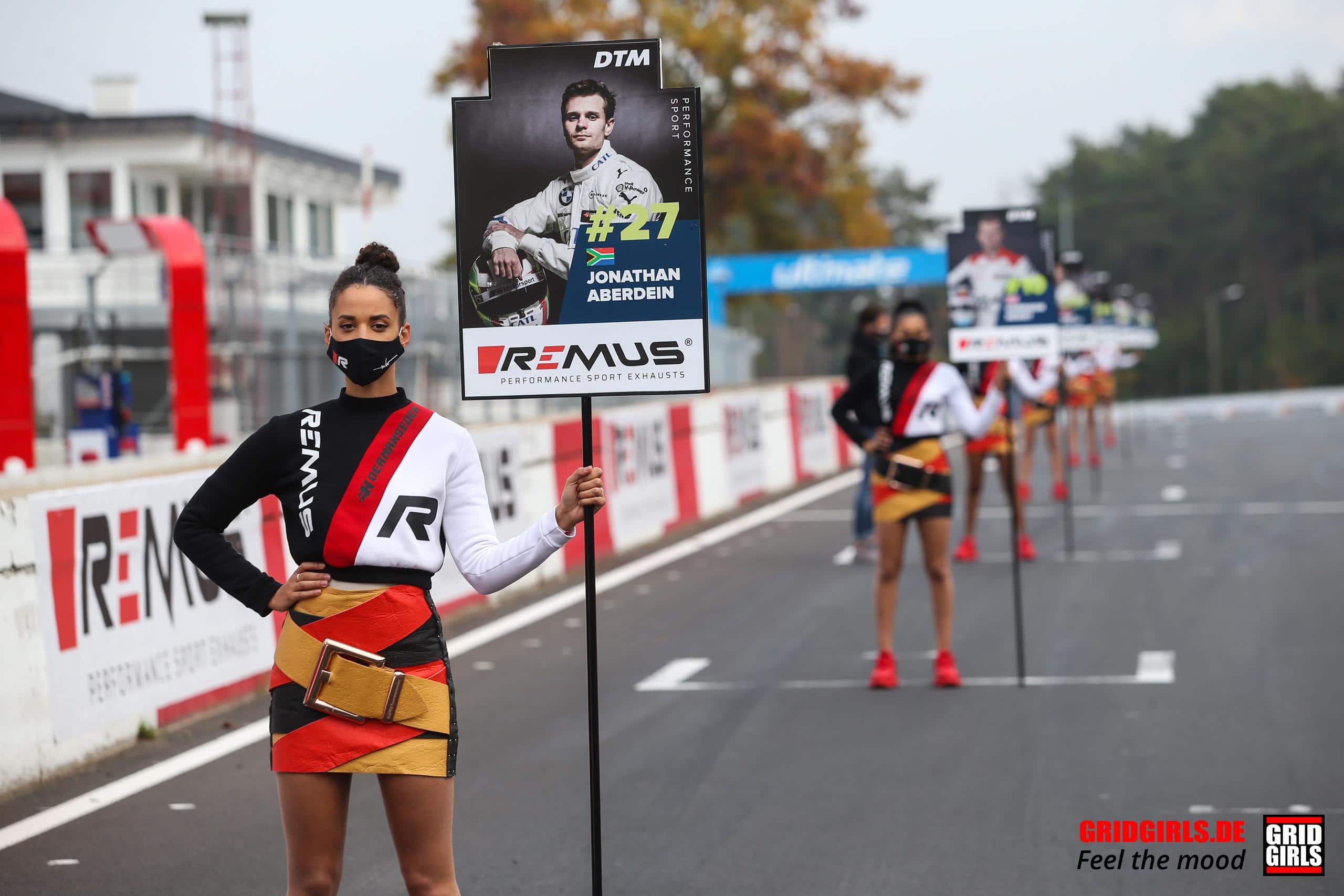 Sexy DTM Grid Girls auf dem Circuit in Zolder 2020