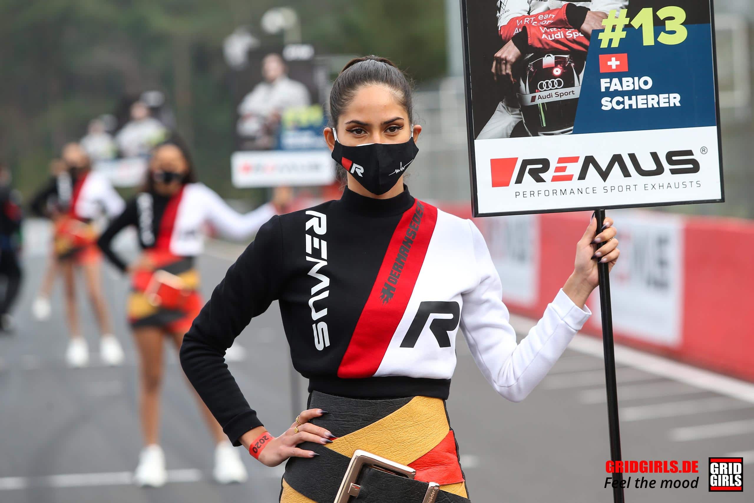 Sexy DTM Grid Girls auf dem Circuit in Zolder 2020